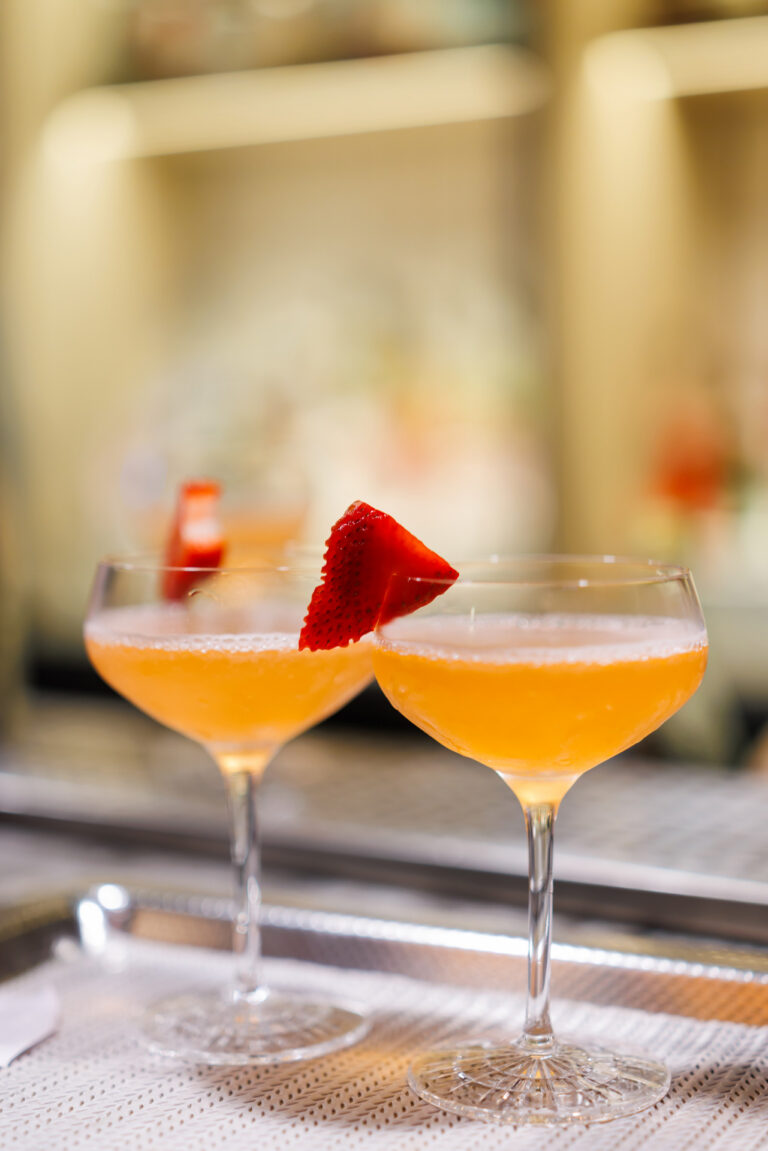 Best Happy Hour in Singapore’s CBD – Complete with Rooftop Marina Bay Views
